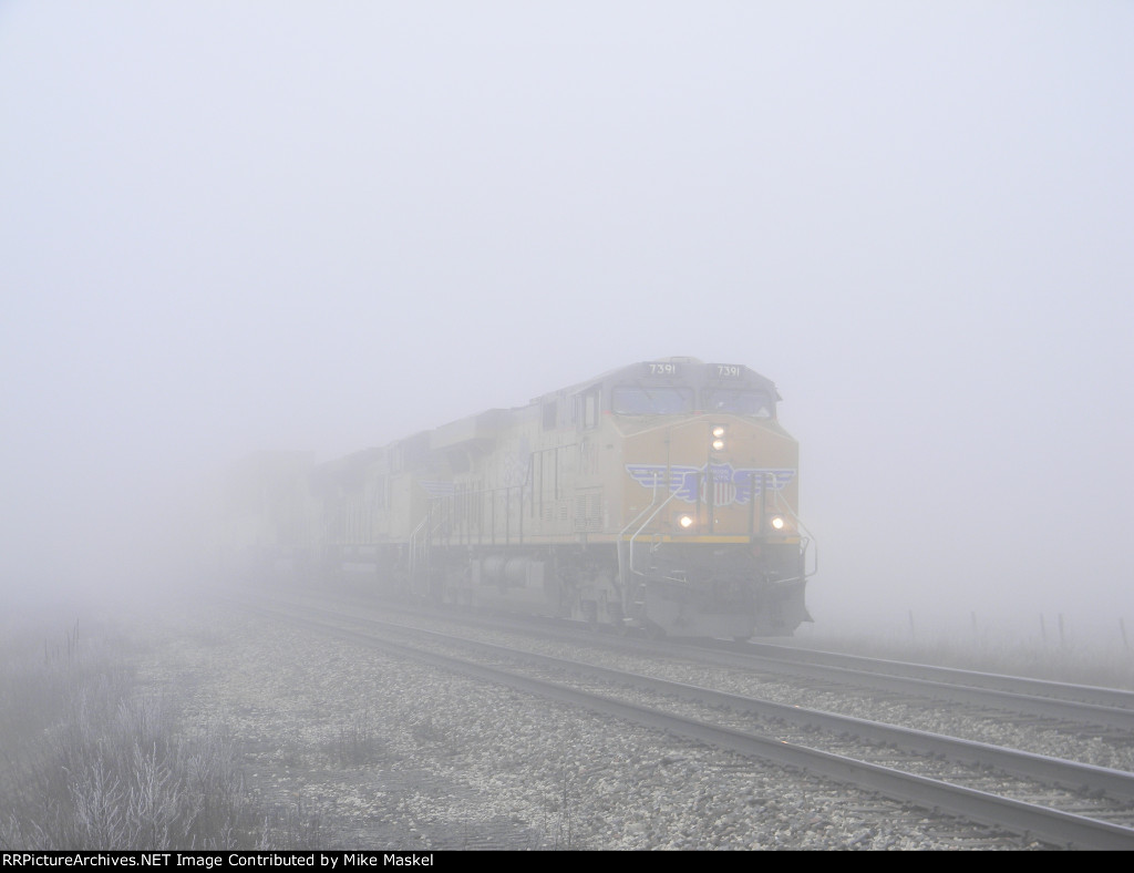UP 7391 FOGGY DAY
